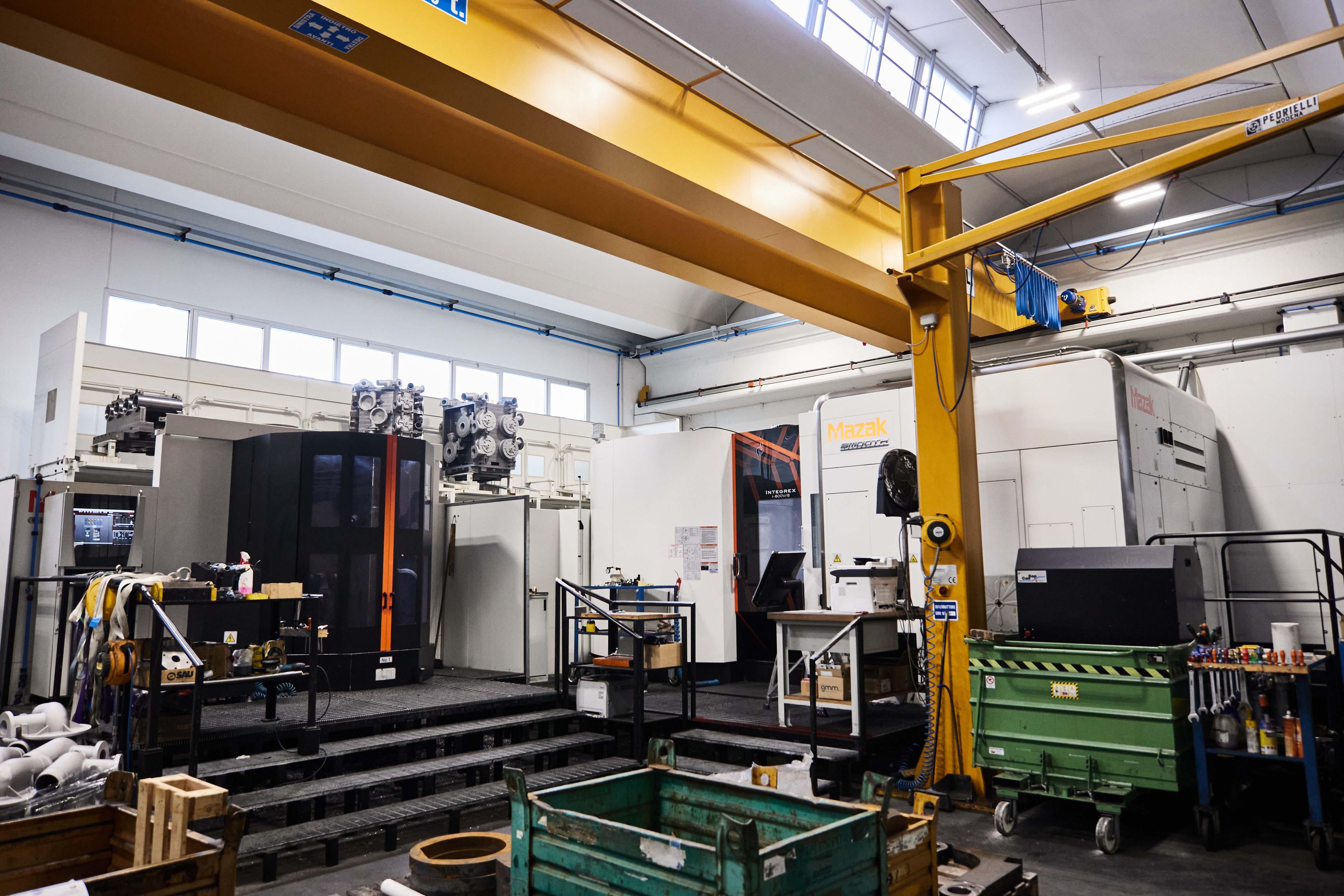 Multitasking turning-milling, with Mazak INTEGREX i-800 every function ...